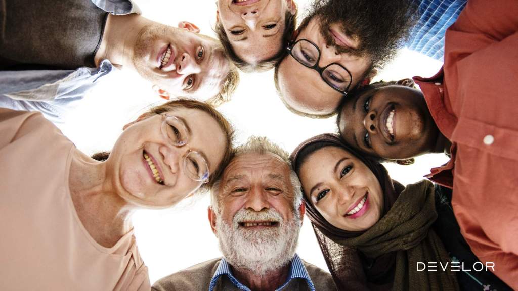 01 with logo | DEVELOR